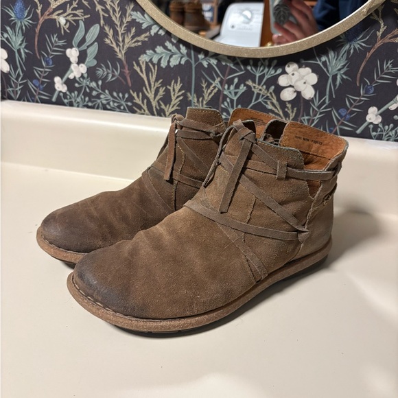 Born | Shoes | Womens Born Brown Leather Ankle Boots | Poshmark